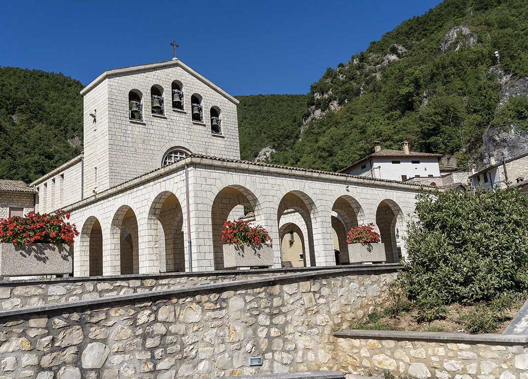 Opera di Santa Rita – Scopri Roccaporena di Cascia, il paese natale di ...